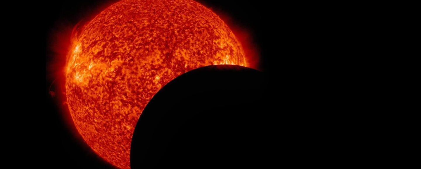 Eclipse Over America Trailer