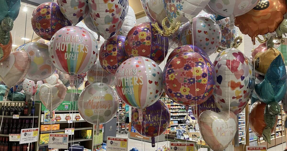 How a Florida balloon release ban could curb plastic pollution