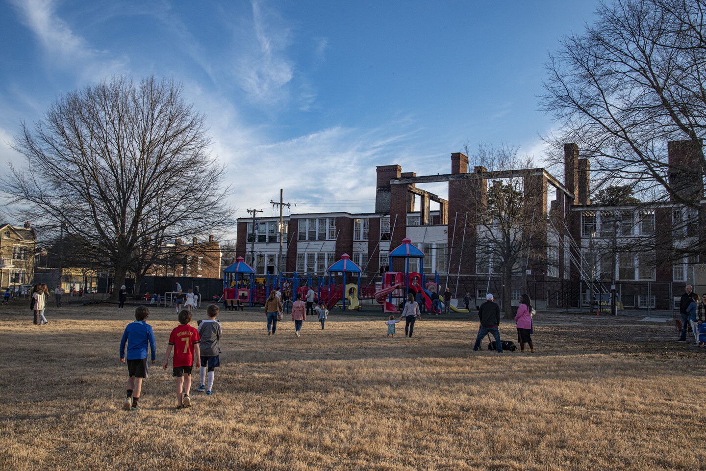 Fox Elementary community gathers one year after fire | VPM