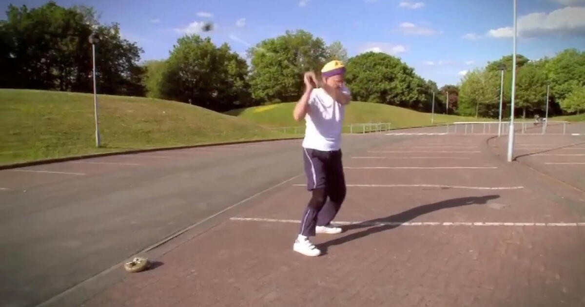 Ping Pong: Knee-Op