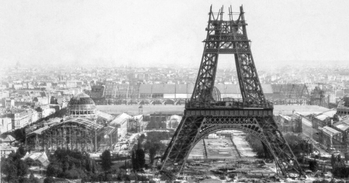 Building the Eiffel Tower Preview